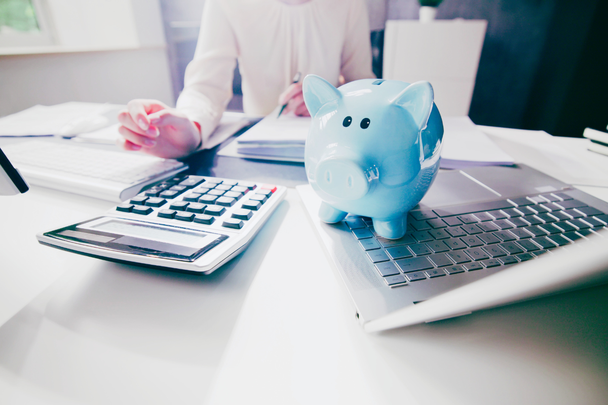 Bitcoin vs Dollar: Which is Better? - HTC NEWS